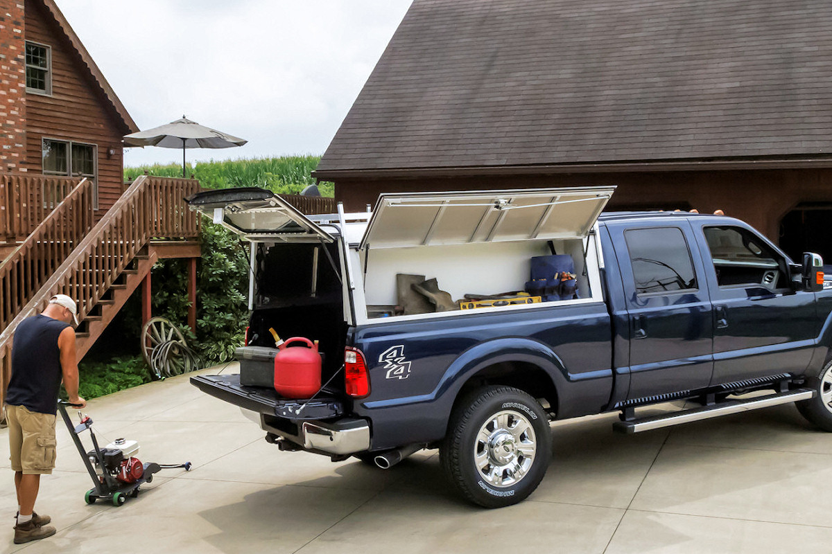 Yankee Custom Truck Caps & Truck Accessories, Van Equipment, SUV