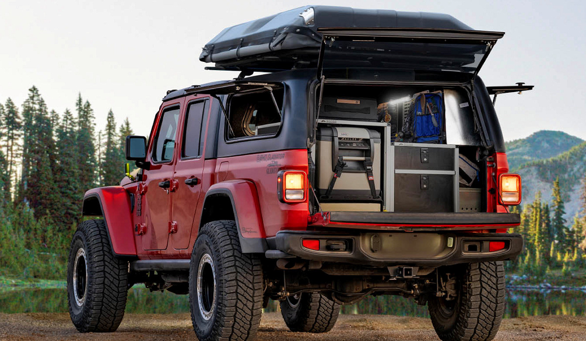 Venturous OZARK Premium Cab-High Truck Top : Yankee Custom Truck & SUV ...